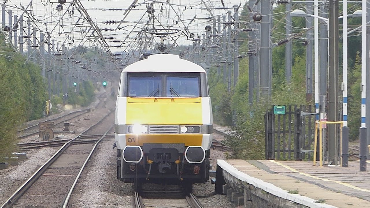 St. Neots Railway Station (20/09/2022) - YouTube