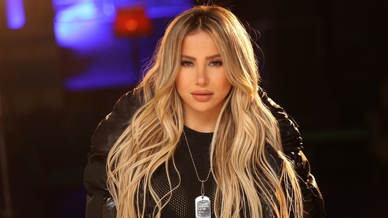 Raquel Nakhoul - Zakerni Bi Esmak [Music Video] (2020) /راكيل نخول ...