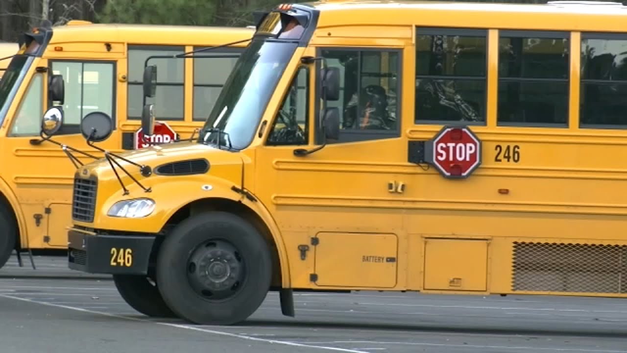 DPS approves plan to not bus some elementary students to schools - YouTube