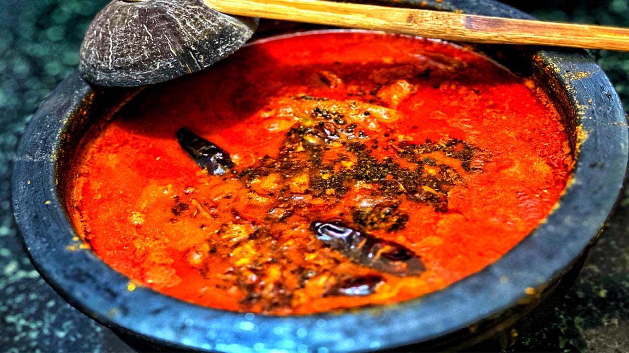 Nadan Choora Meen Curry || വറുത്തരച്ച ചൂര മീൻ കറി ||Kerala Style Tuna ...