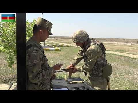 ƏÜO-da hərbi vəzifəlilərlə təlim toplanışı keçirilib