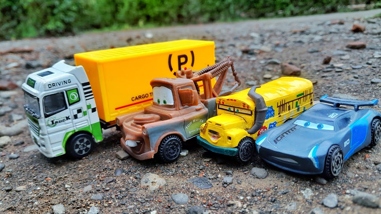 looking for disney pixar cars, rayo mcqueen, mater, fillmore ...