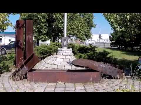 WTC 911 Memorial Steel supports and I beams - YouTube