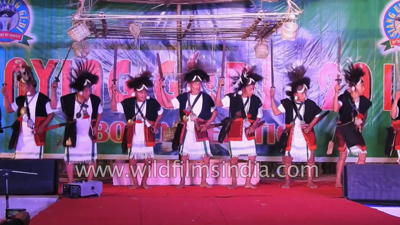 Ta:pu war dance (Gi:di) by men of Adi Tribe: Unying Gi:Di festival in ...