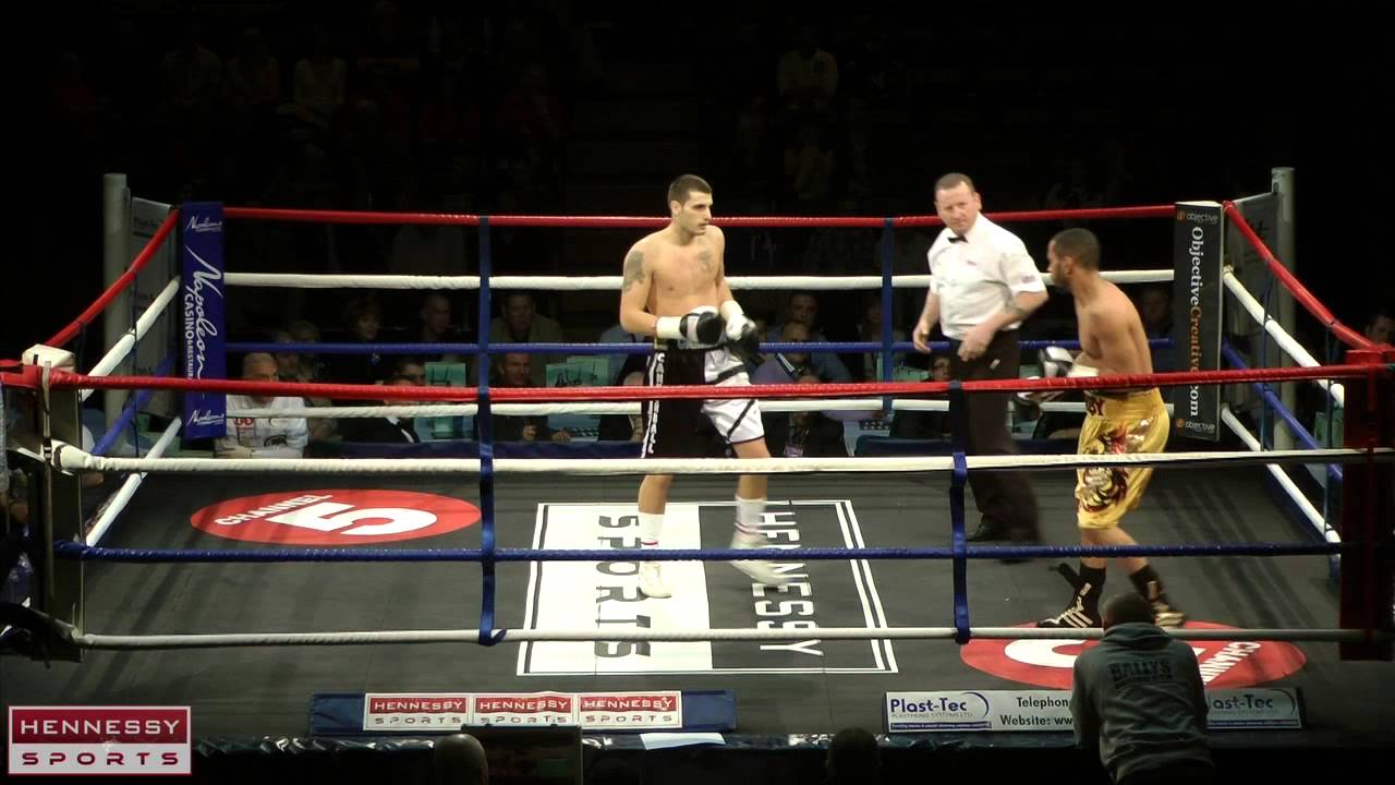Liam Cameron vs Paul Morby fight highlights - YouTube