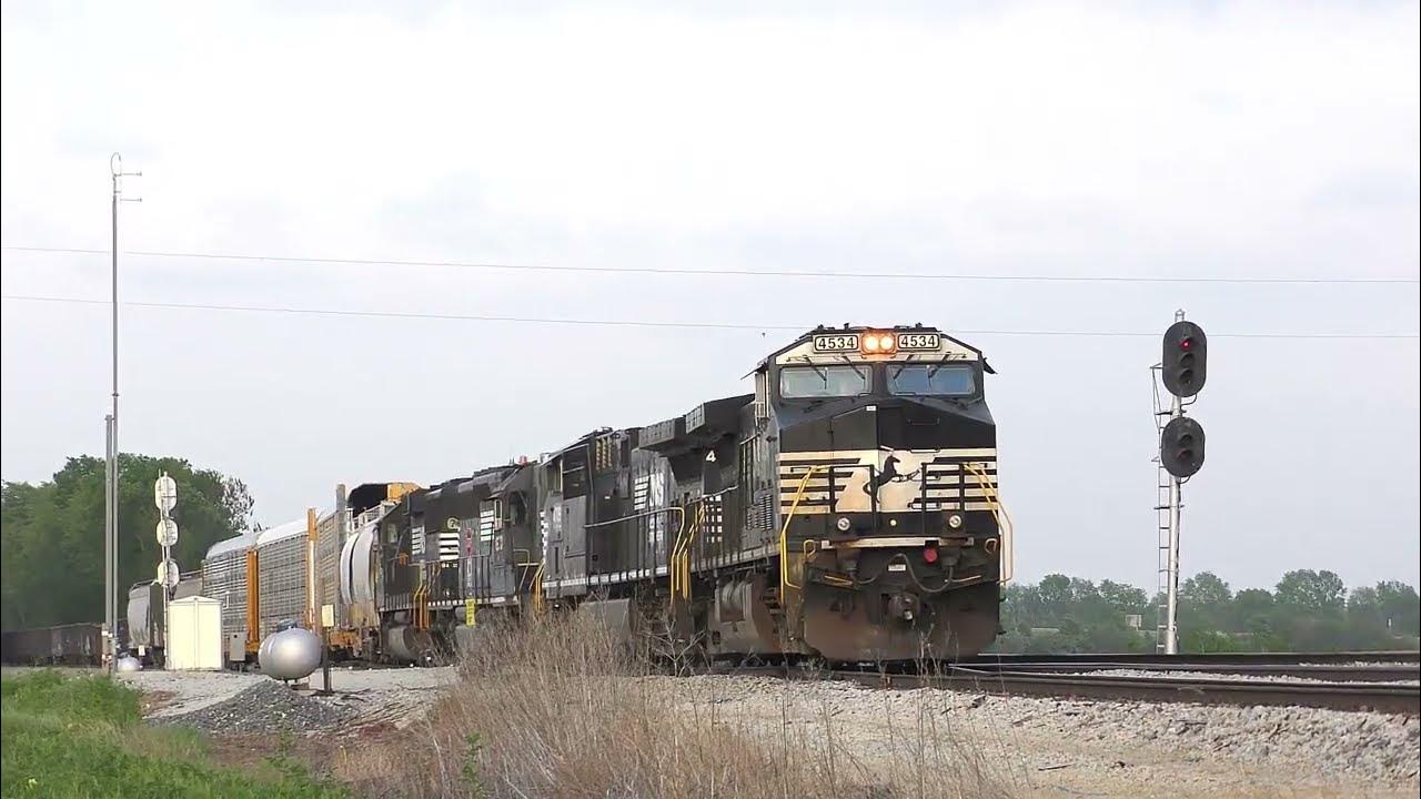 NS D46 (NS 4534, NS 4709, NS 1630 High Hood, NS 7121) at the DAYTON Signal in Lafayette, Indiana ...