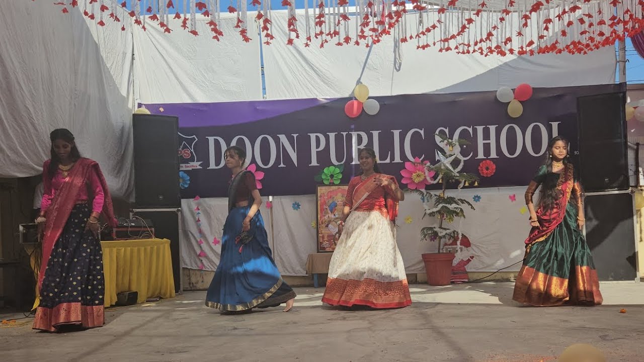 Class 10 girls South Indian dance performance @DPS 25th Anniversary ...