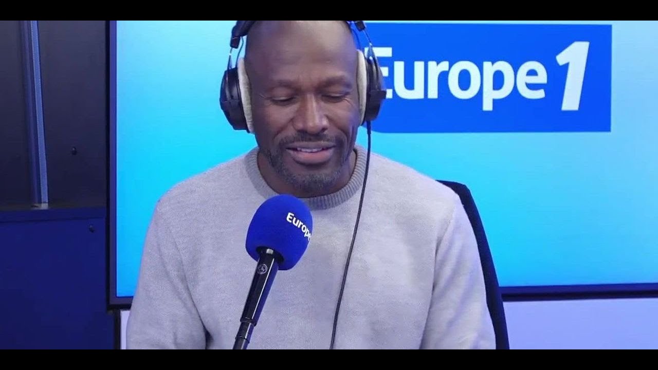 Le premier décodeur de pleurs de bébé - YouTube