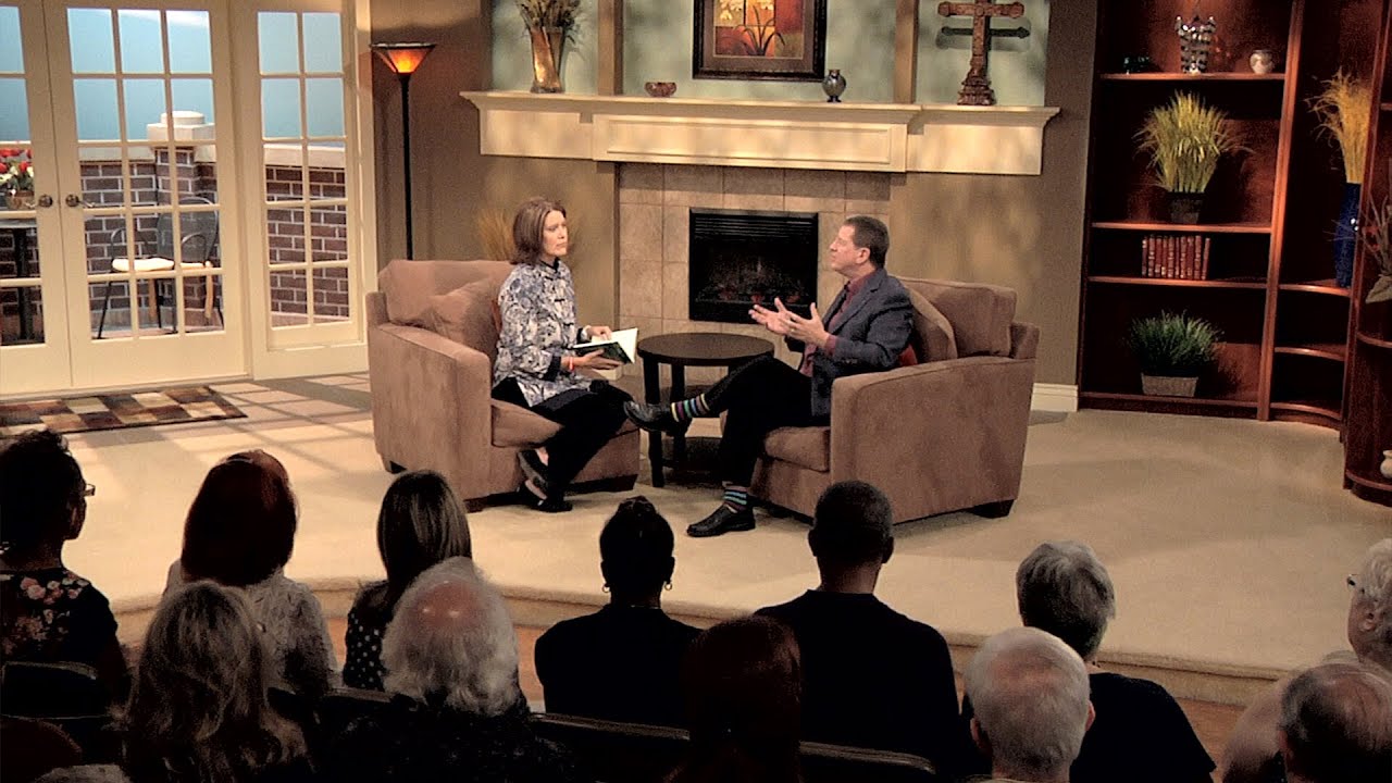 The Case for Grace with Lee Strobel - YouTube