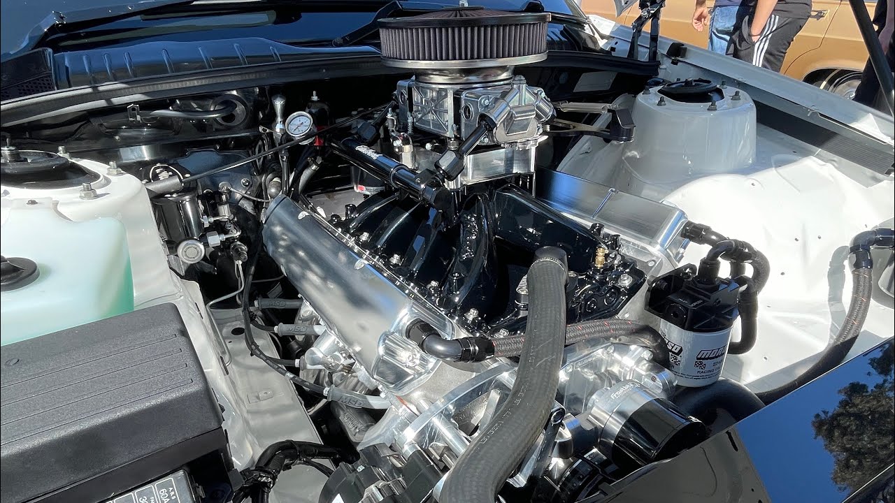 1 TUFF VS Holden Calais!!! Lumpy!!! #cars #tuff #holden #calais - YouTube