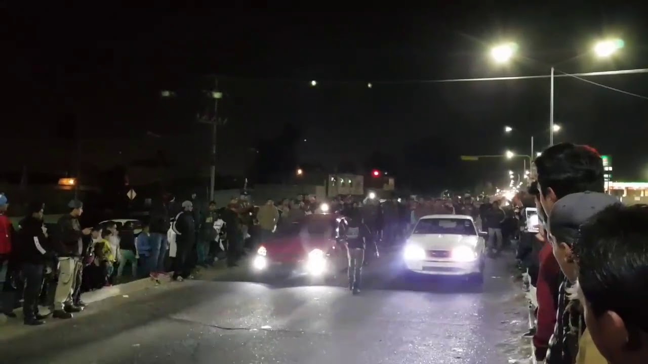 Arrancones Chalco Neón Srt-4 Vs Cavalier z24 Turbo - YouTube