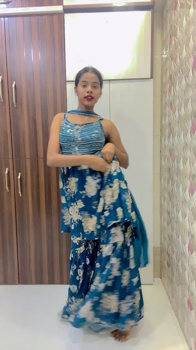 Dekhta hai tu kya #shorts #dance #ritusdancemoves - YouTube