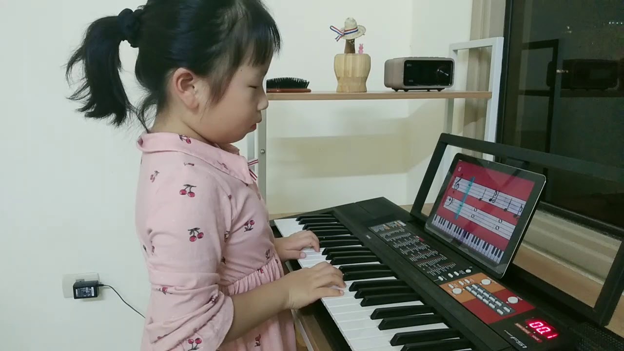 Simply Piano 13) New World Theme - A. Dvořák - YouTube