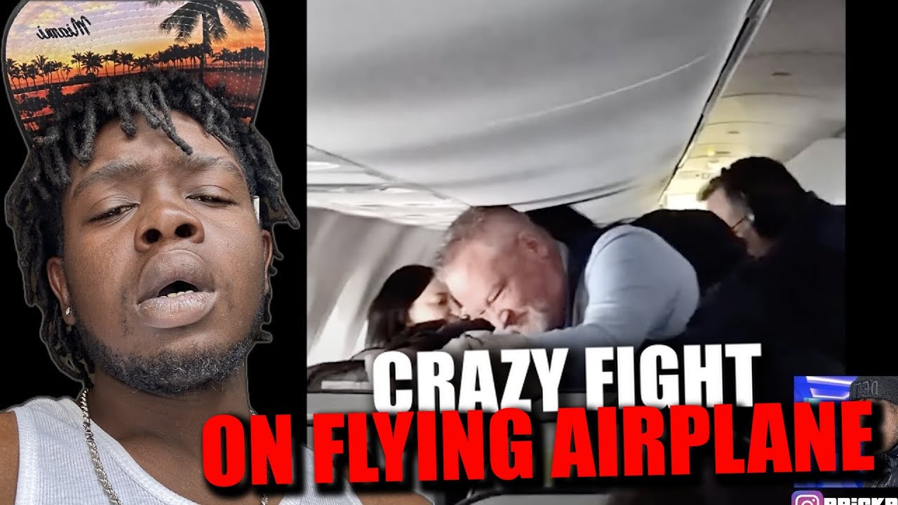 Fight On Airplane Crazy Knockout - YouTube