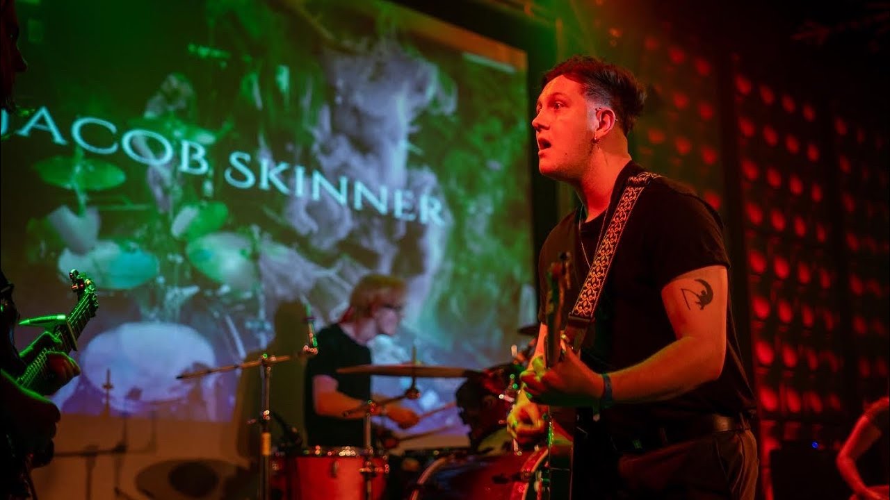 Jacob Skinner - Live at Club 85 - YouTube