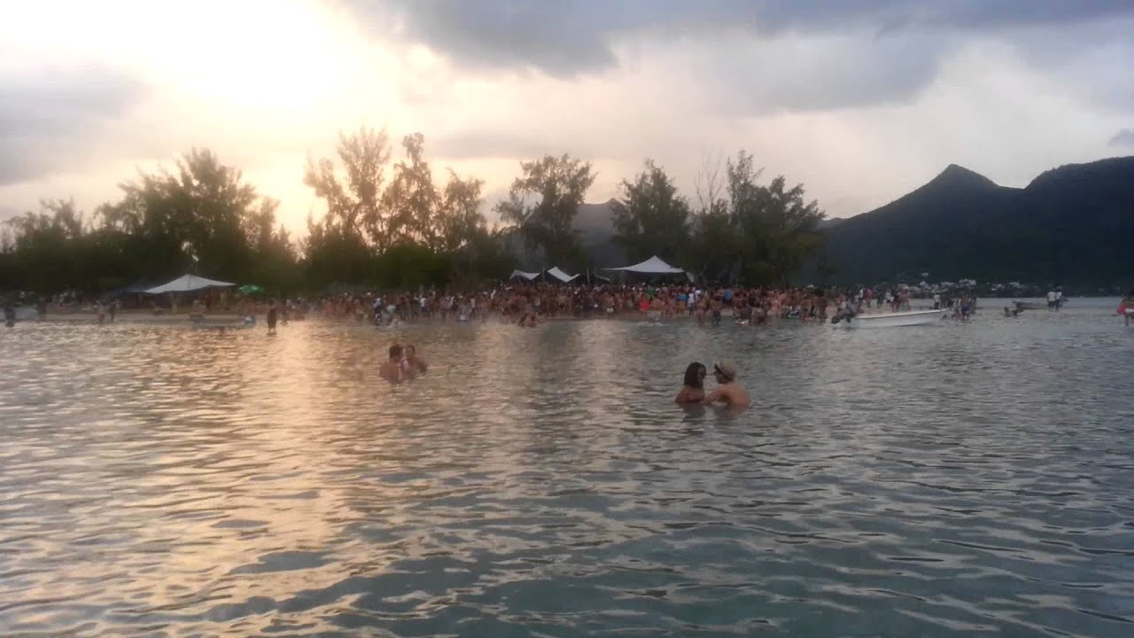 Mauritius 2014 - Beach party - YouTube