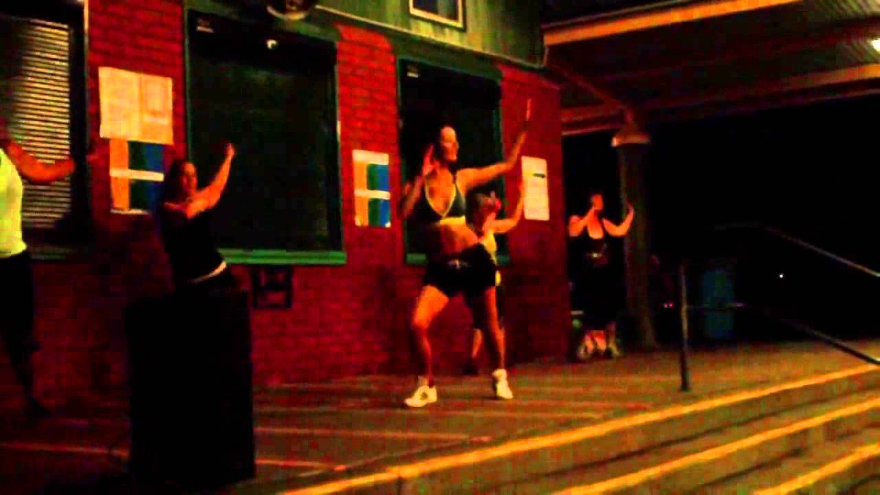 "Zumbara" African zumba - Karli - YouTube