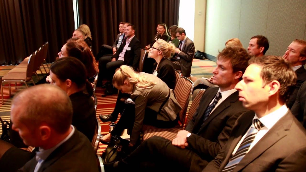 Bruce Billson MP launching the Australian Franchise Registry June 2014 ...