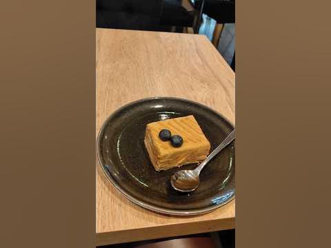 Сколько стоит кусочек торта "Медовик" в Швейцарии? #швейцария # ...