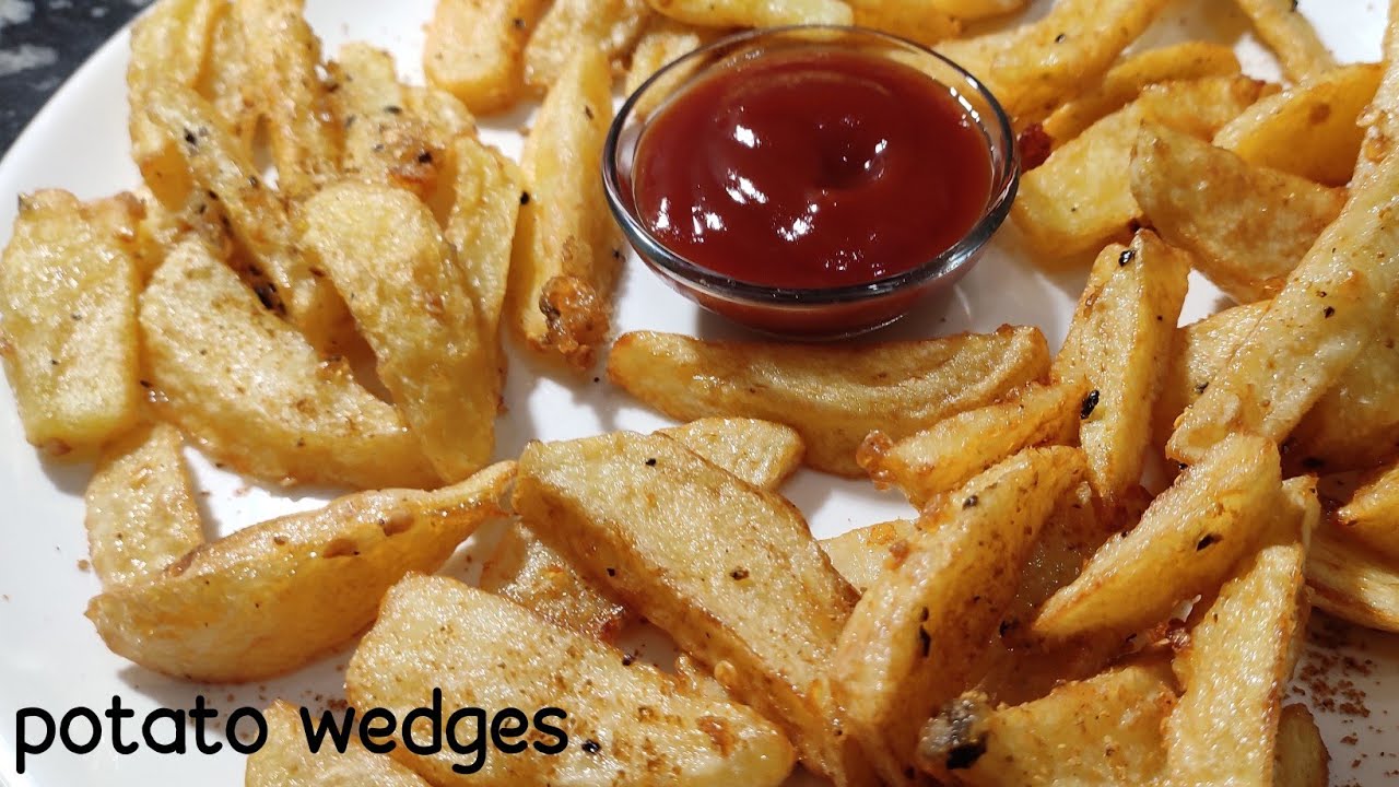 😋Market style Crispy Potato wadges|Quick Potato recipe| आलू wadges ...