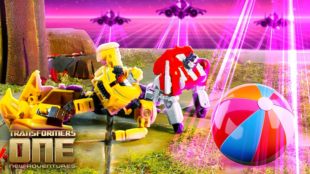 TRANSFORMERS Robots Pool Party Gone Wrong! 🌊🎉😱 - YouTube