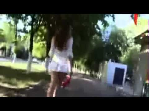 [KOCAK] Video Lucu Ngejailin Cewek Mulus