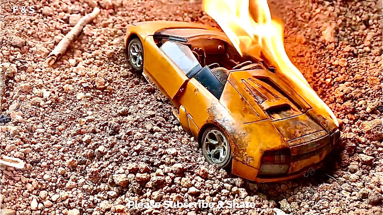 Burning Supercar - Barn Find Lamborghini Destroyed in Fire! (Diecast ...