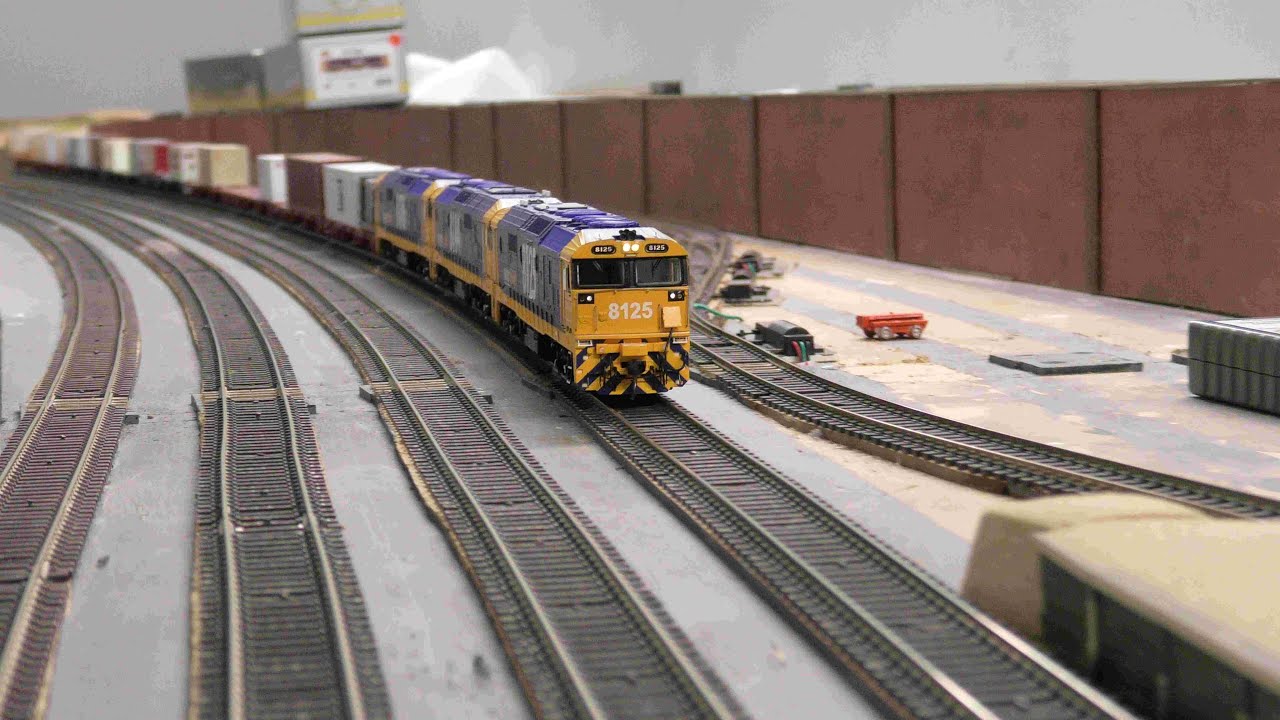 A quick unboxing & look at my fixist 81 Class Locomotives - SDS Models ...