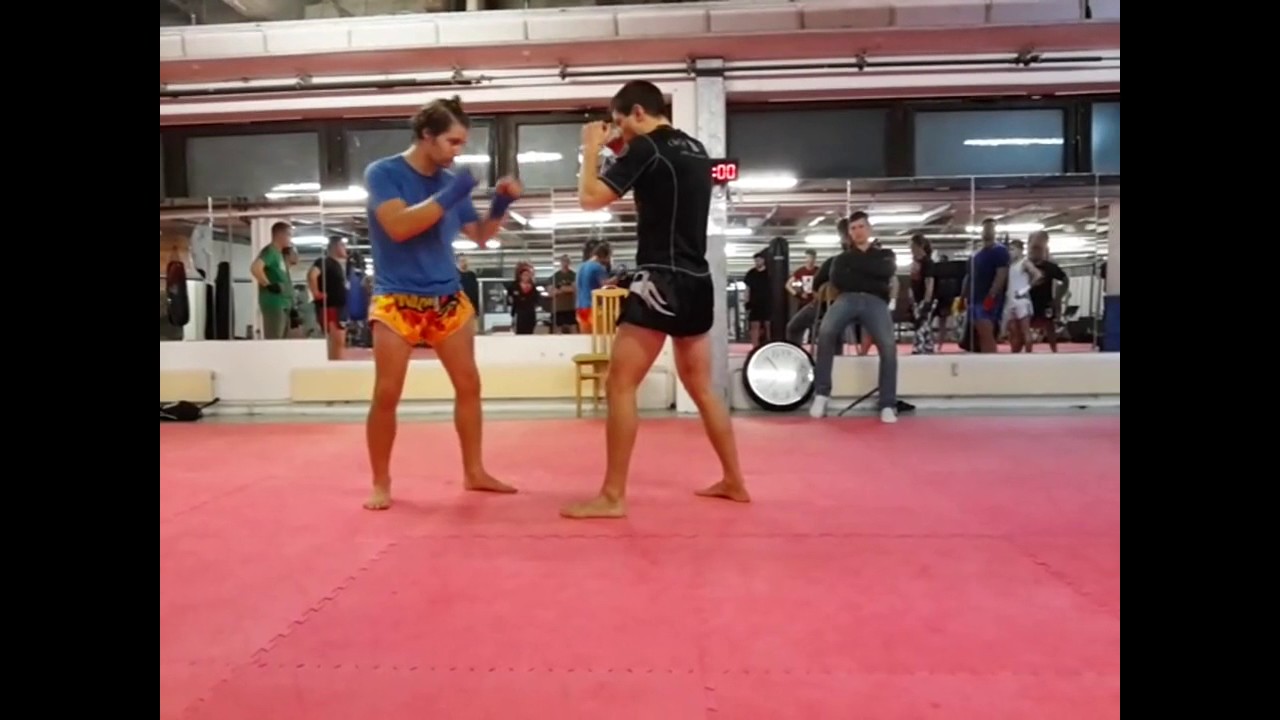 Muay Thai: counter the low kicks - YouTube