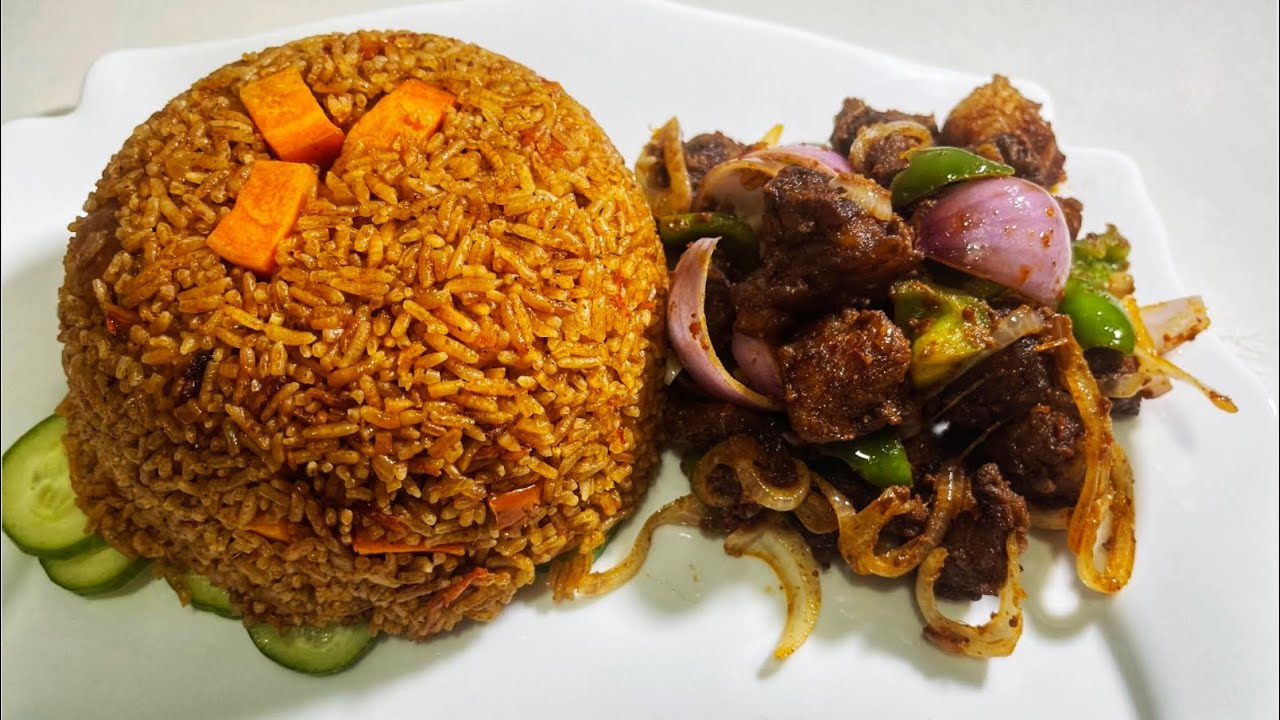 HOW TO MAKE THE TASTIEST PORK JOLLOF RECIPE - YouTube