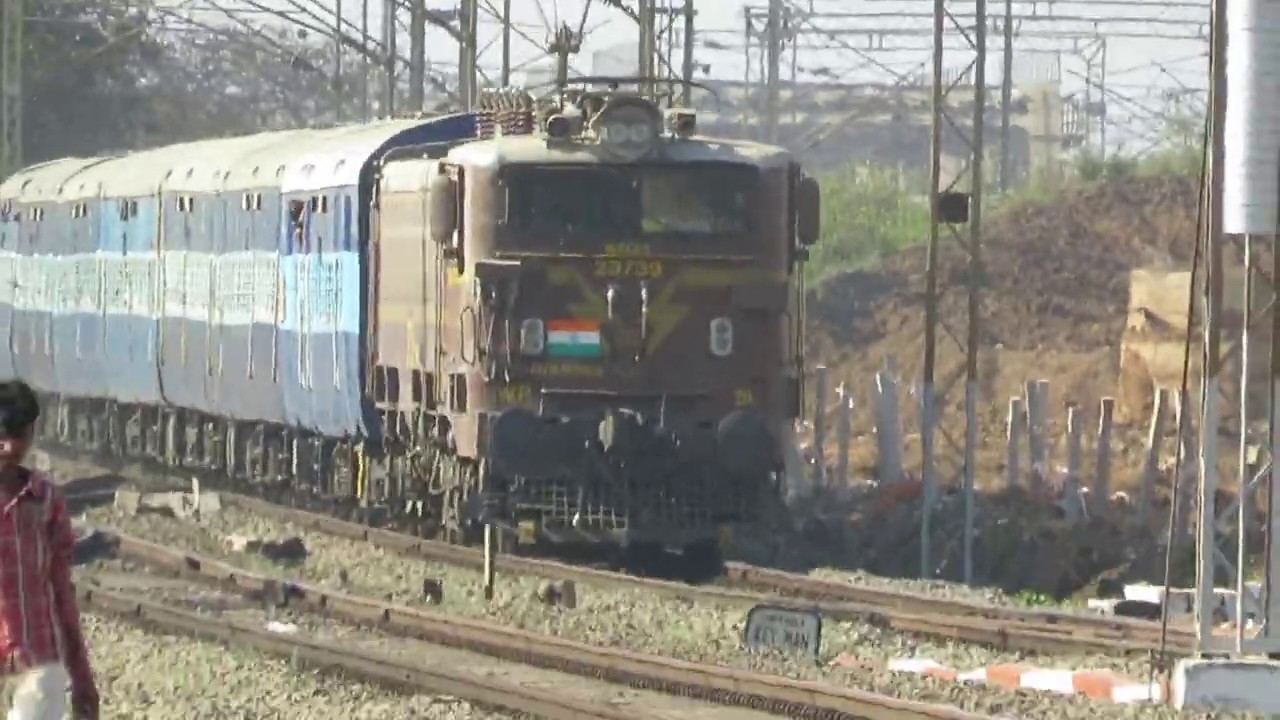 CHOCOLATE LIVERY WAG-5 ENTER PARDI STATION WITH 59046 BL-BDTS SHUTTLE ...