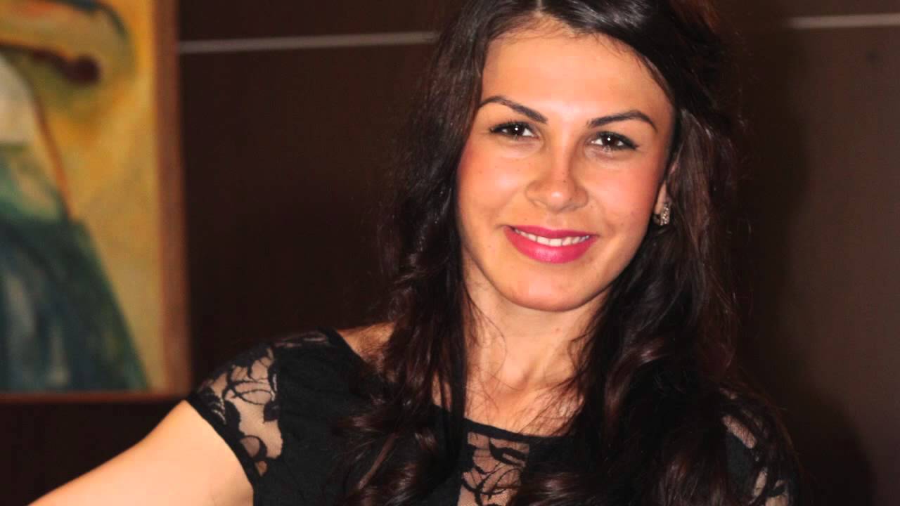 Alexandra Iacob - Să ne iubim amandoi - YouTube