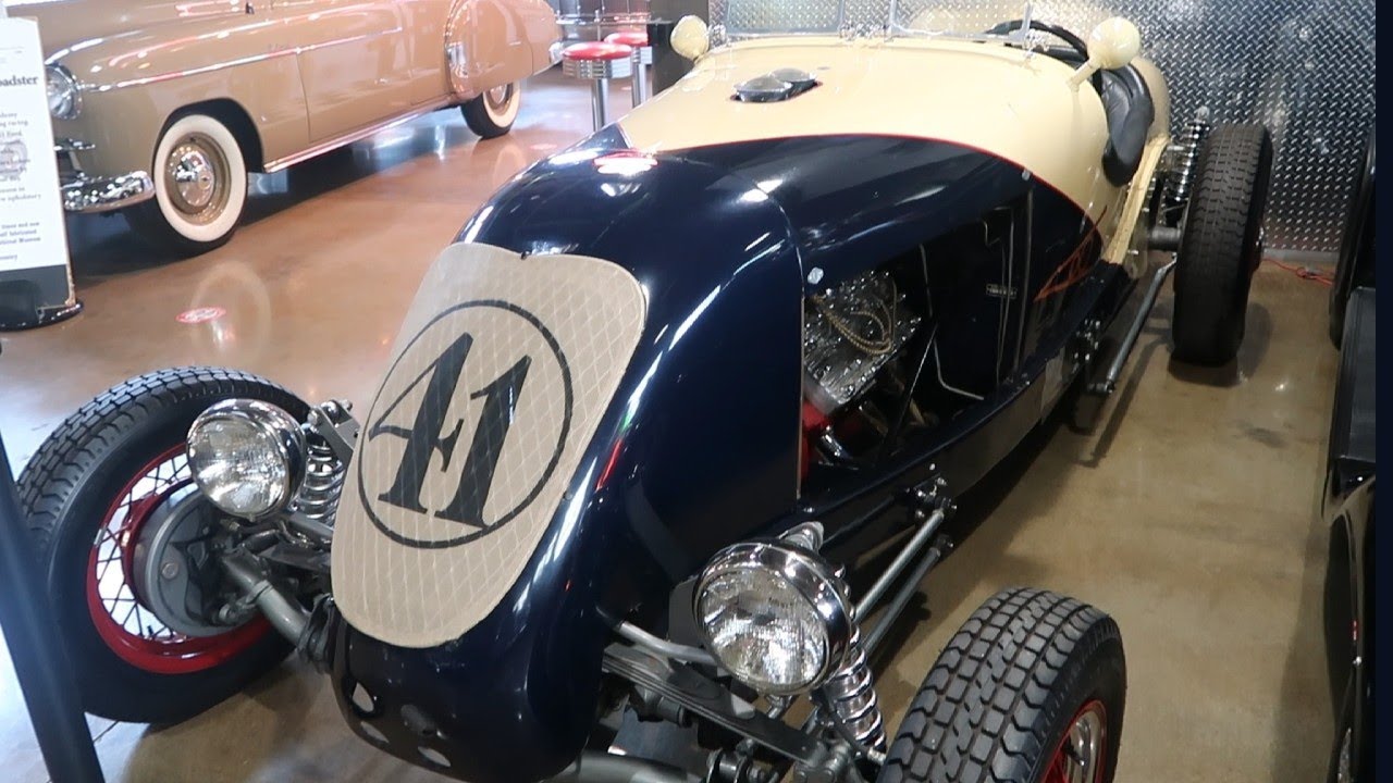 Motte Historical Car Museum - YouTube