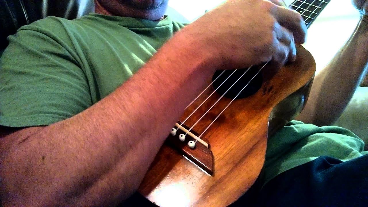 Nunes ukulele - YouTube