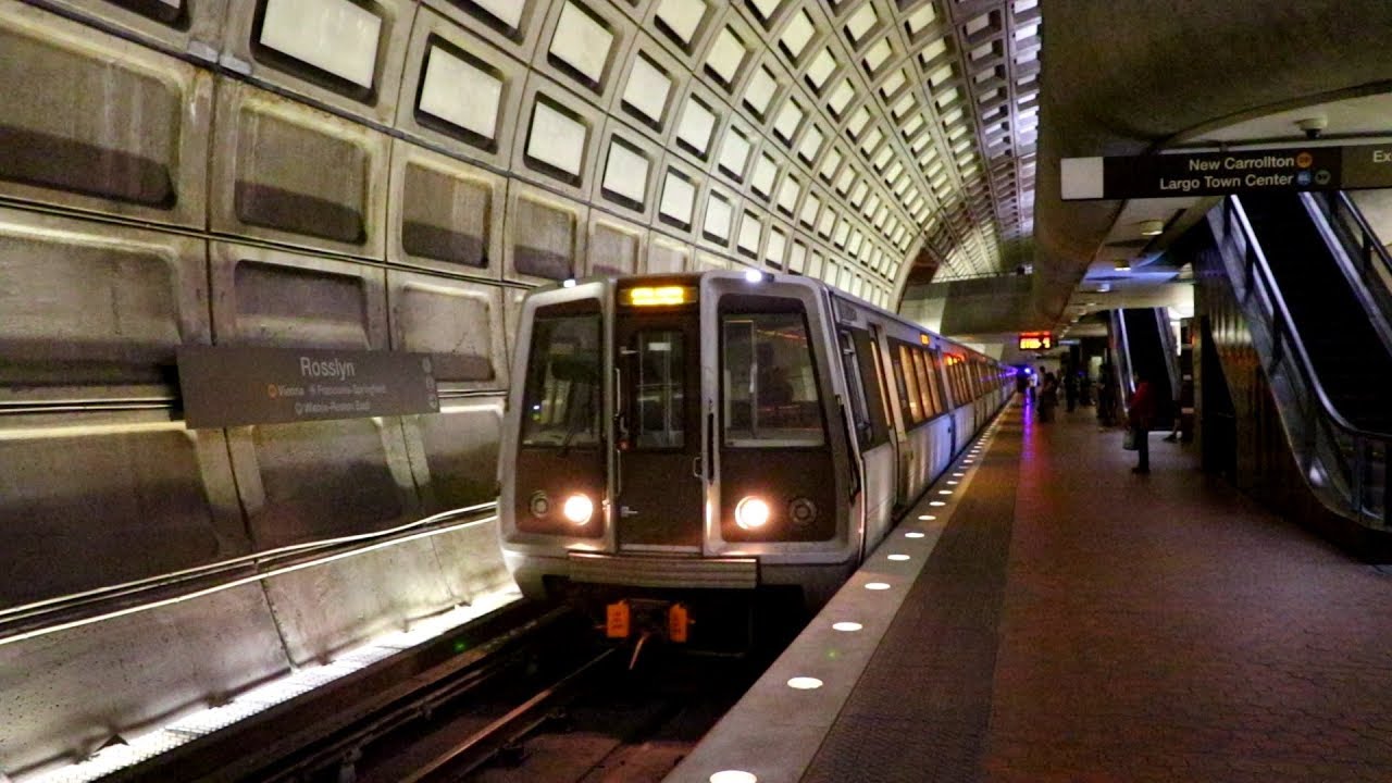 WMATA Metrorail : Wiehle-Reston East Bound Breda 2000 Series Silver ...