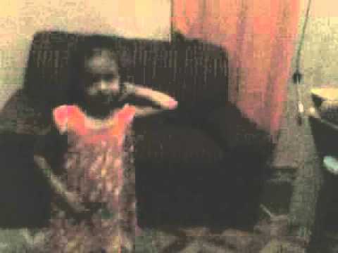 Amanda dançando 3 aninhos