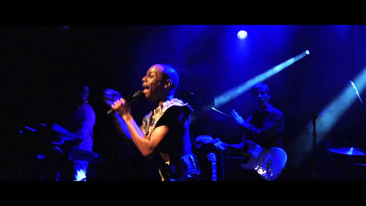 Rahbi performs "Edge of My Life" - YouTube