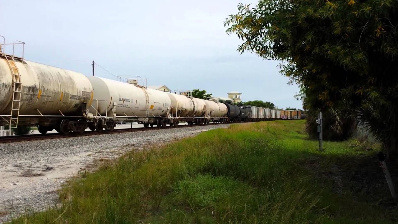FEC Train 202 #1594 - YouTube
