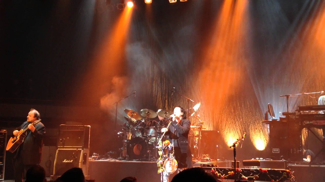 Marillion - Easter - Live @ Tivoli Vredenburg, Utrecht, 2014 - YouTube