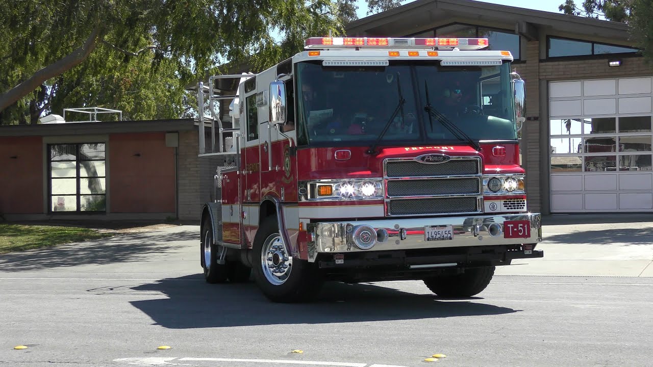 Fremont Fire Dept. Truck 51 Responding - CODE 3 - YouTube