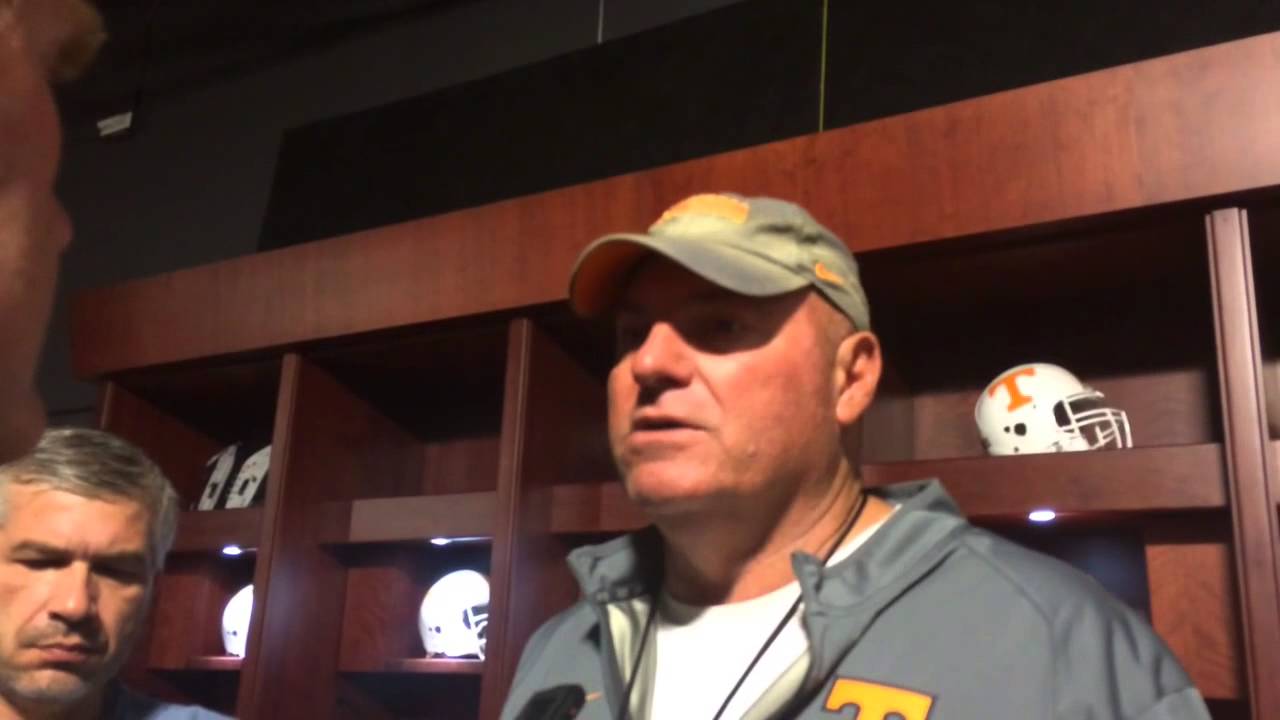 Steve Stripling discusses the Vols' pass-rush difficulties - YouTube