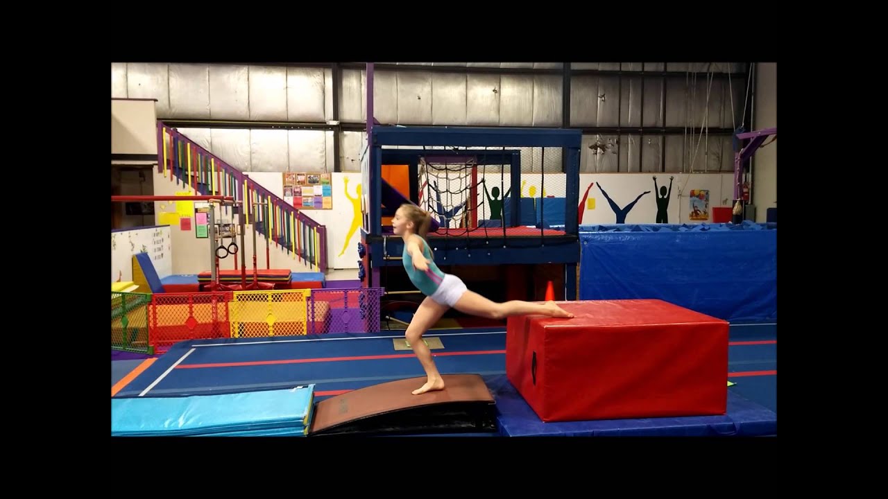 Front leg lift drill for split jumps and sissones - YouTube