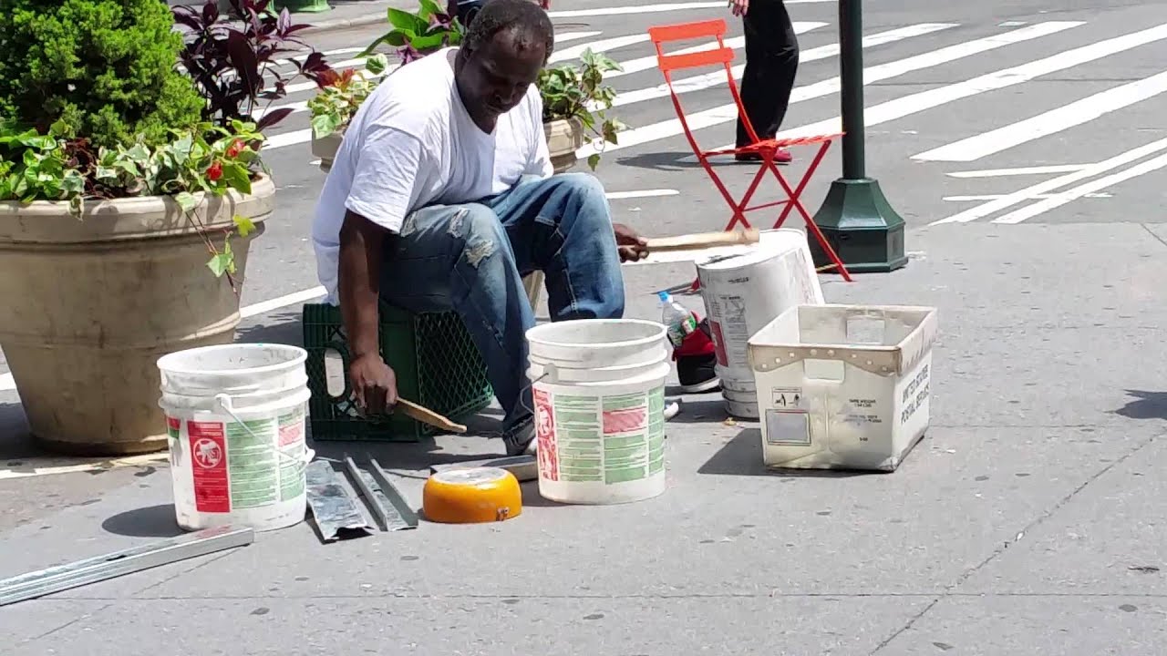 Guy turns trash into instruments - YouTube