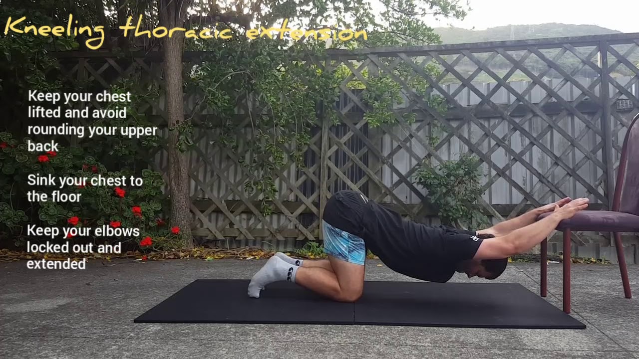 Kneeling thoracic extension - YouTube