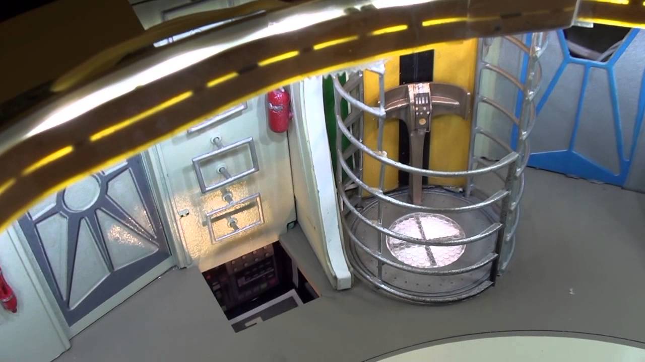 Lost In Space Jupiter 2 Model Interior LOST IN SPACE 2018 Undergoes A