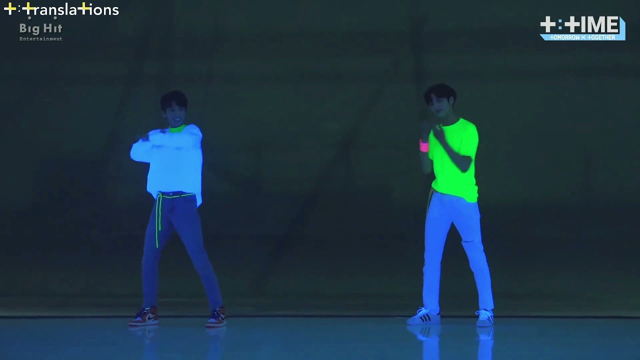 [ENG SUB] [T:TIME] 190531 Black light ceremony! - TXT (TOMORROW X ...