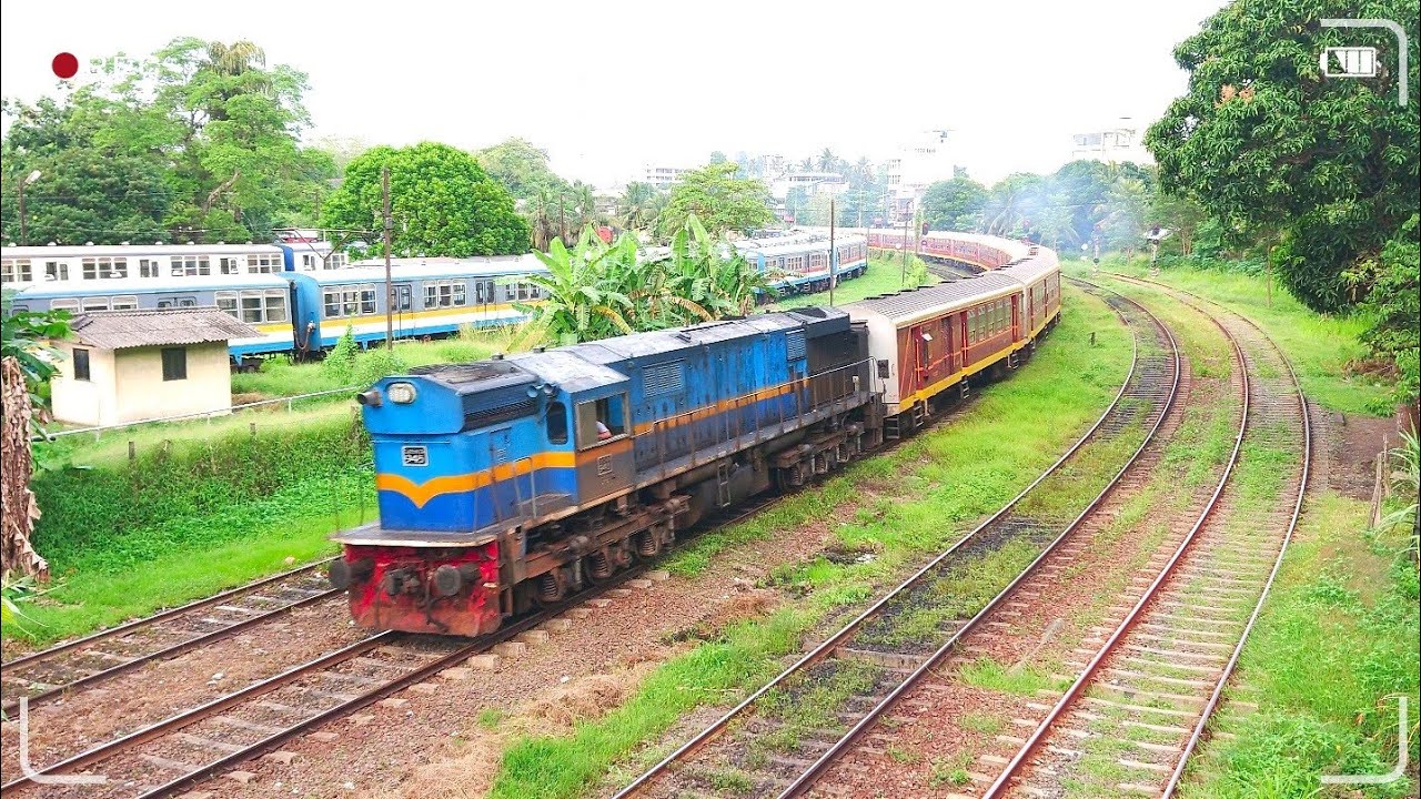 class m10 diesel locomotive with express train 🚇 | indian wdm3d locomotive 🚂 | sri lanka railway ...