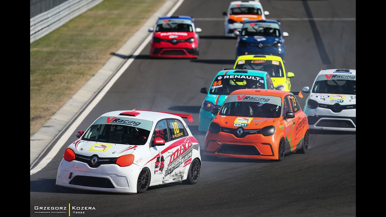 Mixa (Twingo Cup) - Hungaroring 2022.04.10 Race 2 - Onboard + Data ...