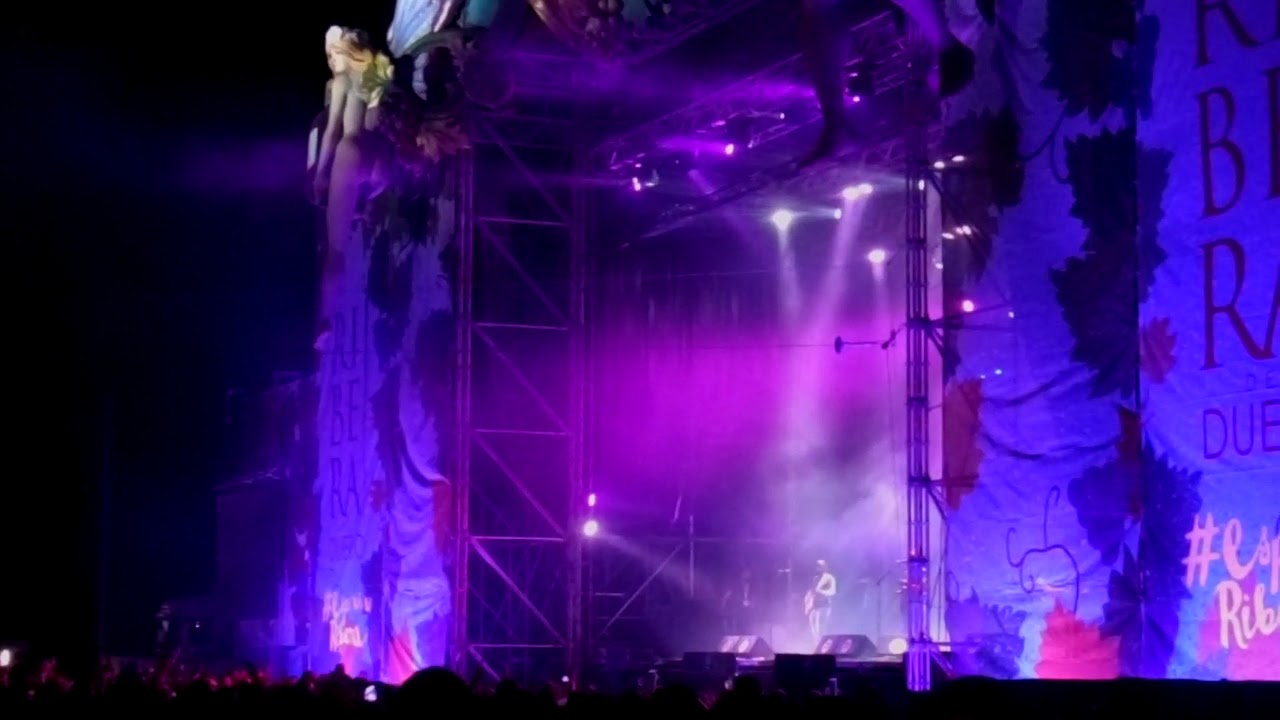 Los Planetas - Un buen día * Sonorama 2017 * - YouTube