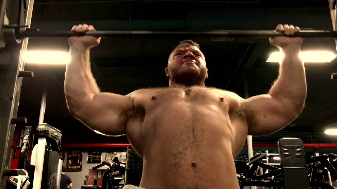 BUTCH STRATFORD: Shoulder Day. - YouTube